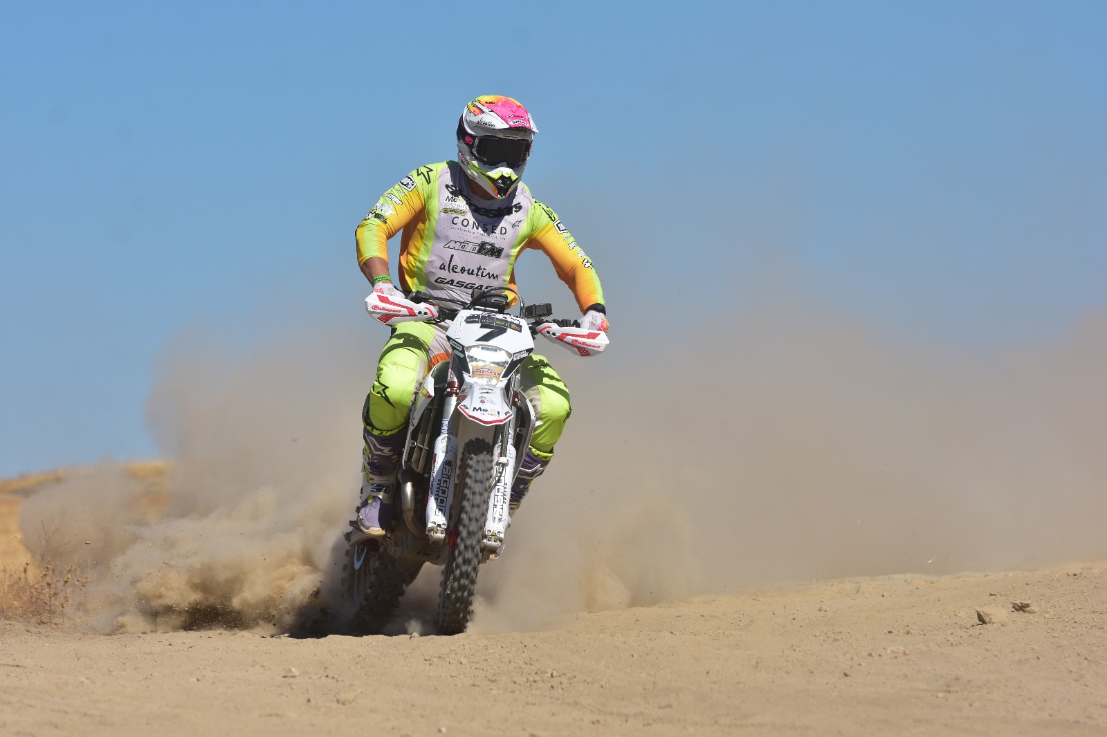 Micael Simão em GasGas nas motos e Tomás Paulo em Yamaha nos Quad foram os mais rápidos no ...